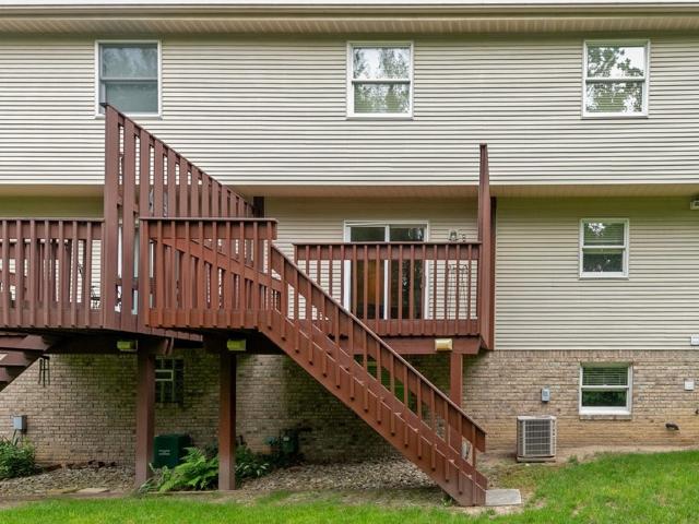 302 Apple Blossom Ct