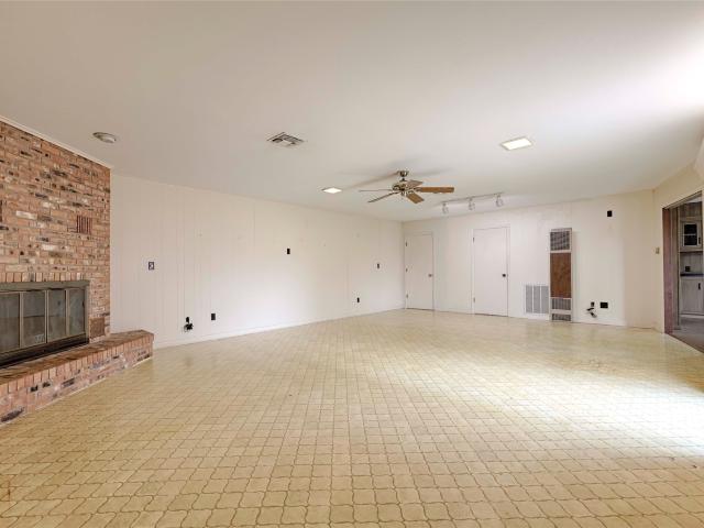 302 Baumgarten Street