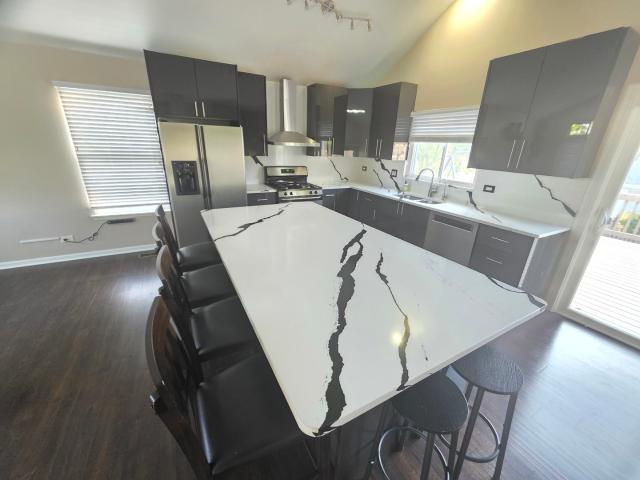 302 Barton Court