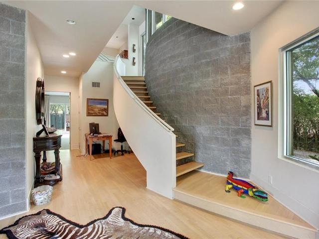 302 Bella Drive