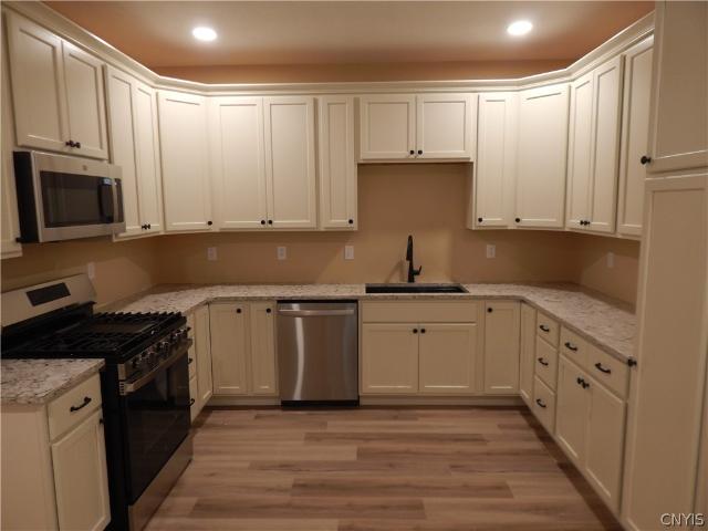 302 Bunker Hill
