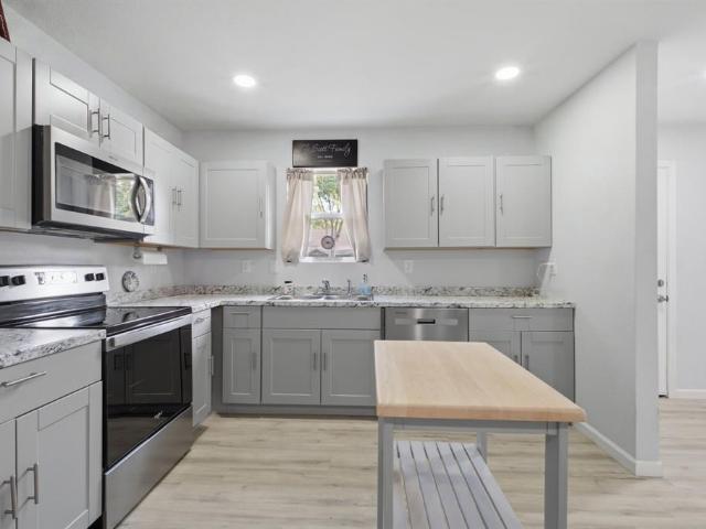 302 Gene Autry Drive