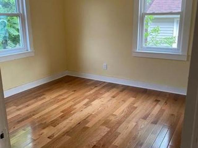 302 Dover St, Bridgeport, CT 06610
