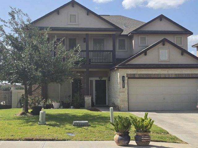302 Date Palm Dr, Laredo, TX 78045