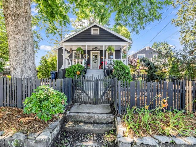 302 Davis Street