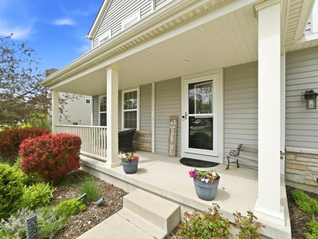 302 E 130th Ln, Crown Point, IN 46307 | MLS #838056 | Compass