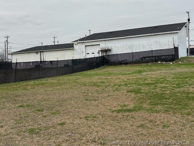 302 E 2ND Street E