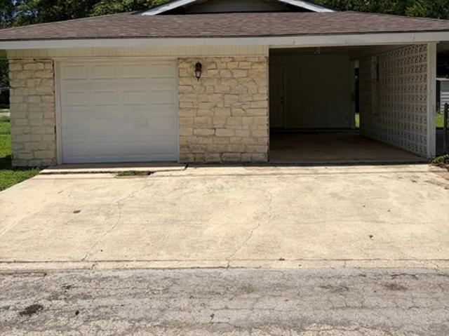 302 E Byrd Blvd