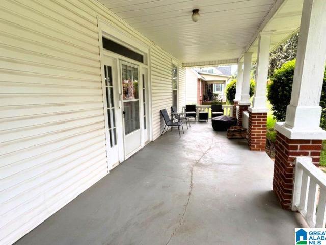 302 E Coffee Street