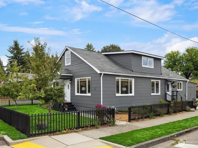 302 E Gilman Ave, Arlington, WA 98223