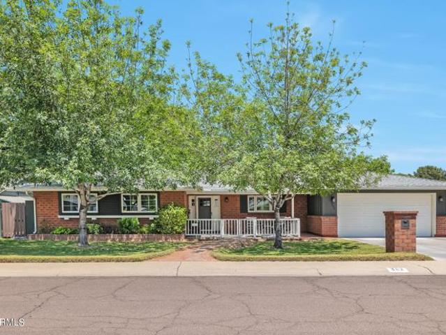 302 E Harmont Dr, Phoenix, AZ 85020