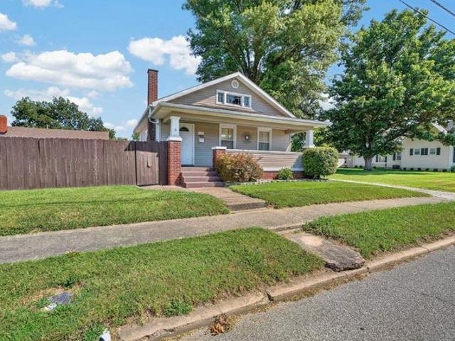 302 E Locust St, Fort Branch, IN 47648