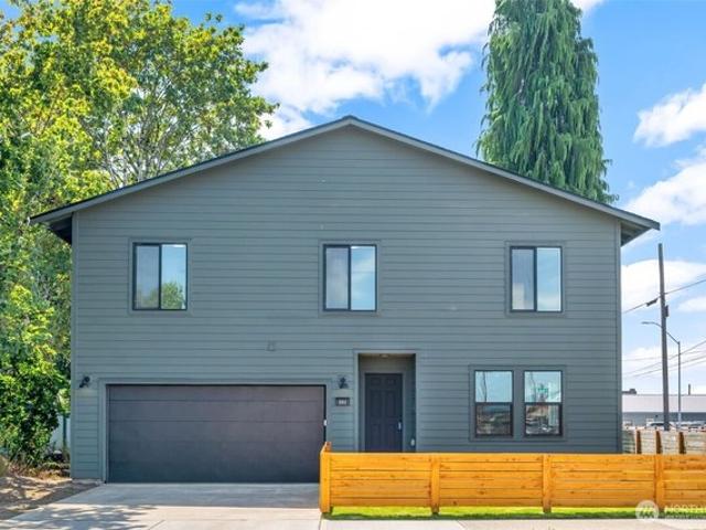 302 E Pine St, Centralia, WA 98531