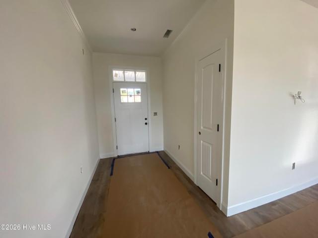 302 Ellington Way