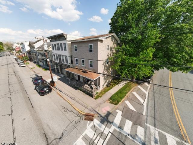 302 Front St