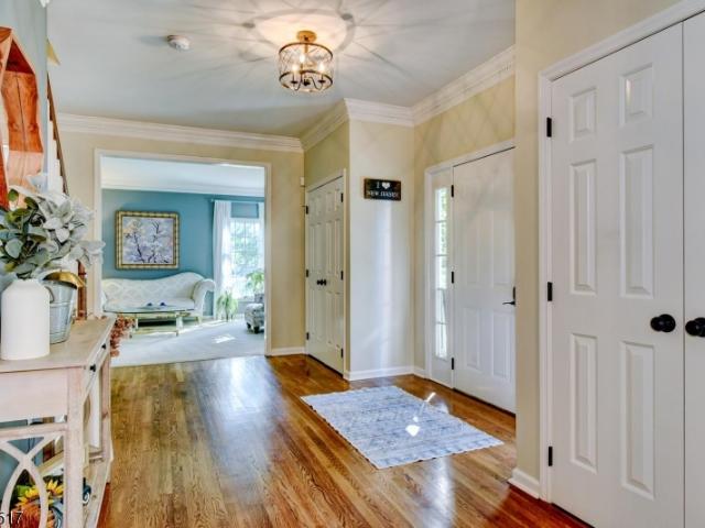 302 Kelly Dr
