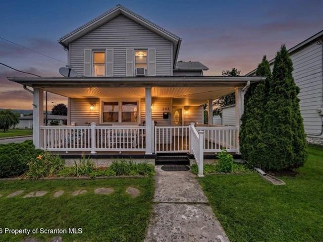 302 Kennedy St, Old Forge, PA 18518