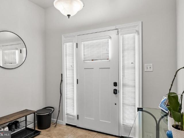 302 Kings Croft