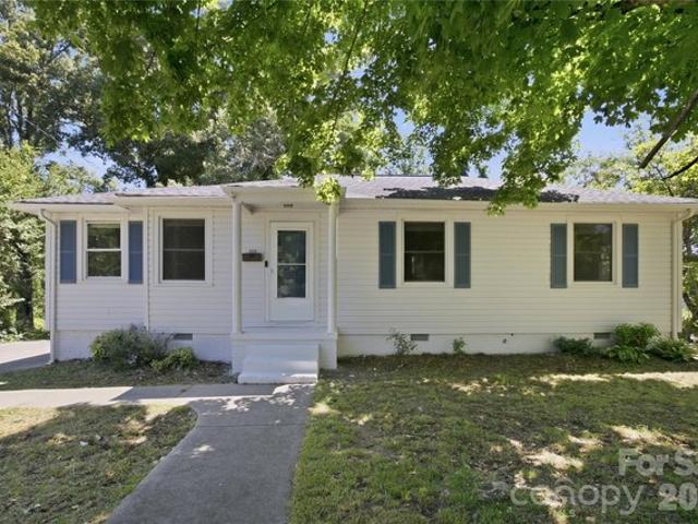 302 Houser St, Cherryville, NC 28021