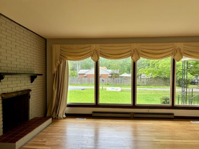 302 Hampton Rd