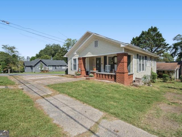 302 Hampton Street