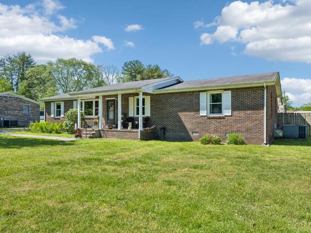 302 Highland Dr, Tullahoma, TN 37388 | MLS #3177 | Compass