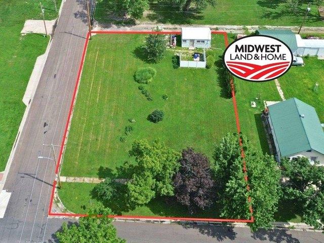 302 Jenkins St, Marysville, KS 66508
