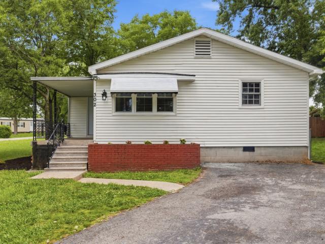 302 Jim Bowie Dr