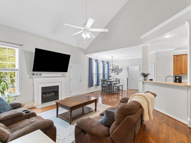 302 Oxford Park Boulevard