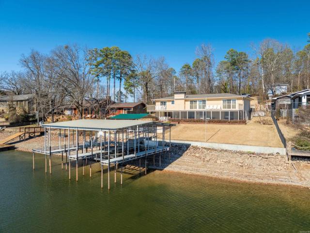 302 Long Island Drive