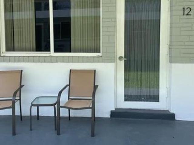 302 Lake Osborne Dr #12, Lake Worth Beach, FL 33461