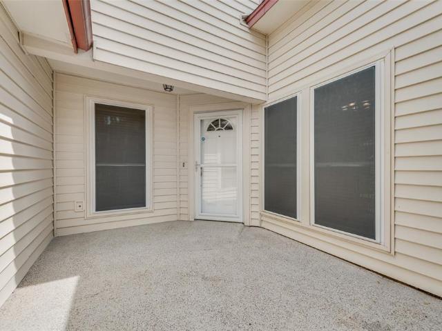 302 Manana Drive