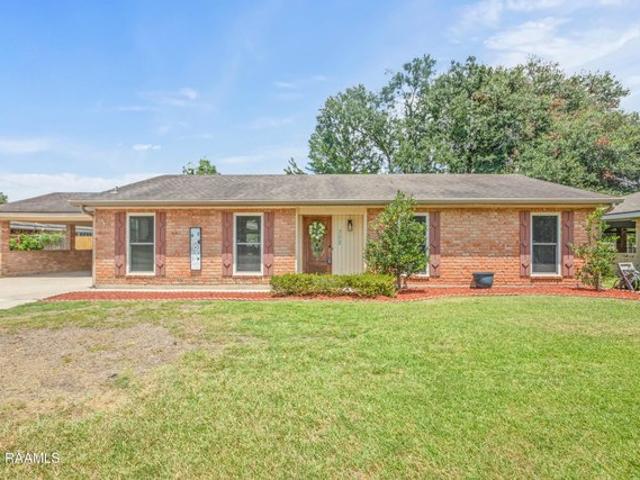 302 Maple Dr, Lafayette, LA 70506