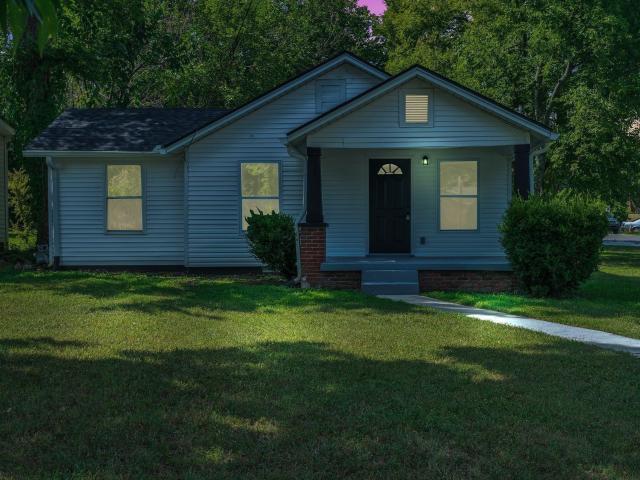 302 Maple St