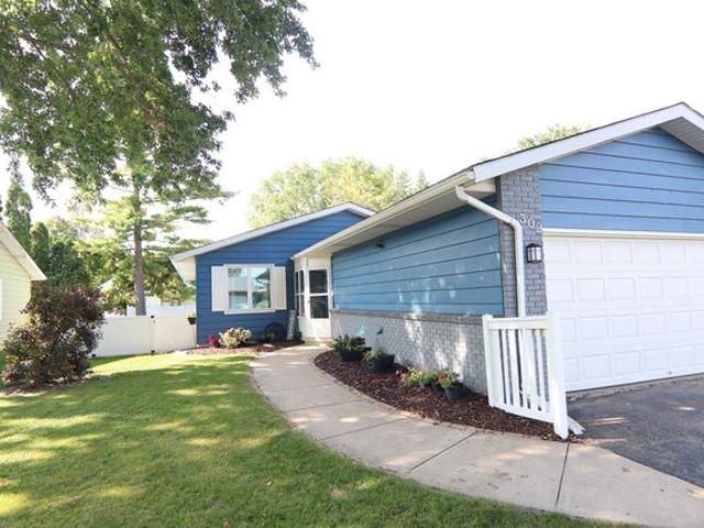 302 Martin St, Fort Atkinson, WI 53538