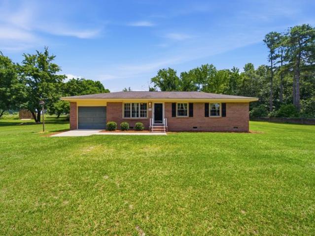 302 Mitchell St, Batesburg, SC 29006
