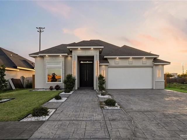 302 N 30th St, Hidalgo, TX 78557