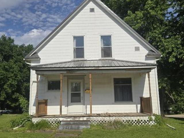 302 N Van Buren Ave, Ottumwa, IA 52501