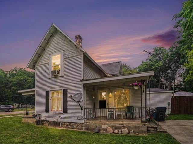302 N Van Buren St, Paw, MI 49079