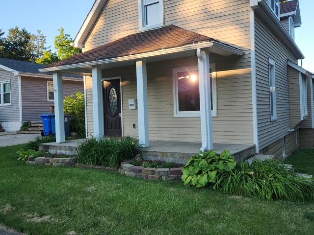 302 N West
