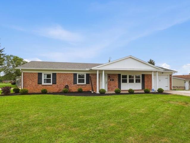 302 N Smith St, New Carlisle, OH 45344