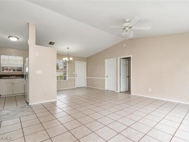 302 NE 10th Ter, Cape Coral, FL 33909 | MLS #225053