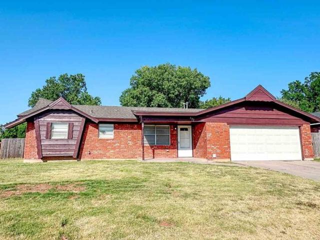 302 NW 63rd St, Lawton, OK 73505