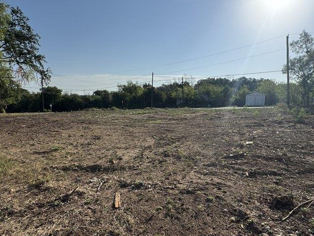302 S Walnut St, Brady, TX 76825