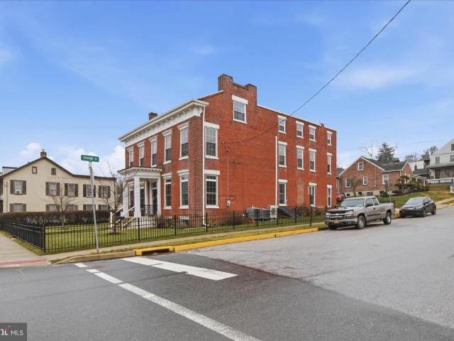 302 S Front Street