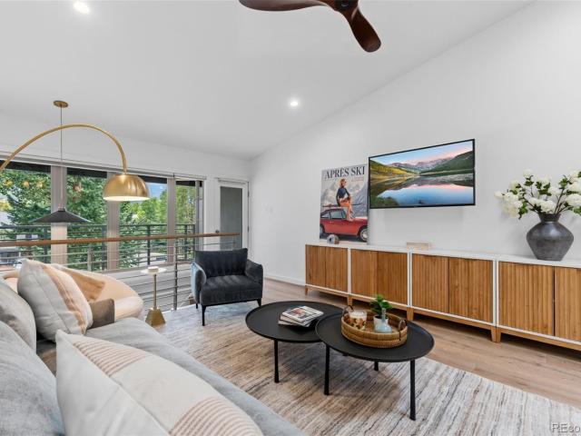 302 S High Street # 2