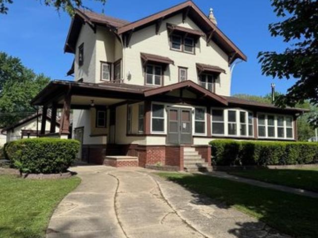 302 S Main St, Pomeroy, IA 50575