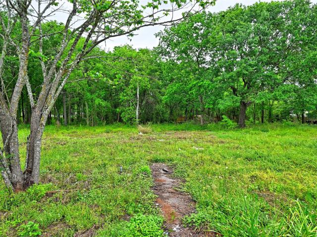 302 Smith Rd, Magnolia, TX 77354 | MLS #36357