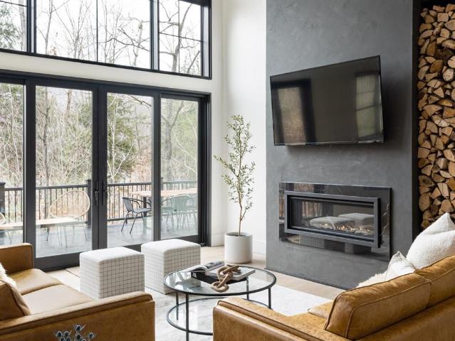 302 South Peak Road