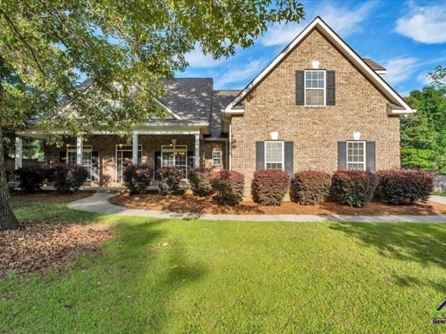 302 Sage Meadows Ln, Bonaire, GA 31005